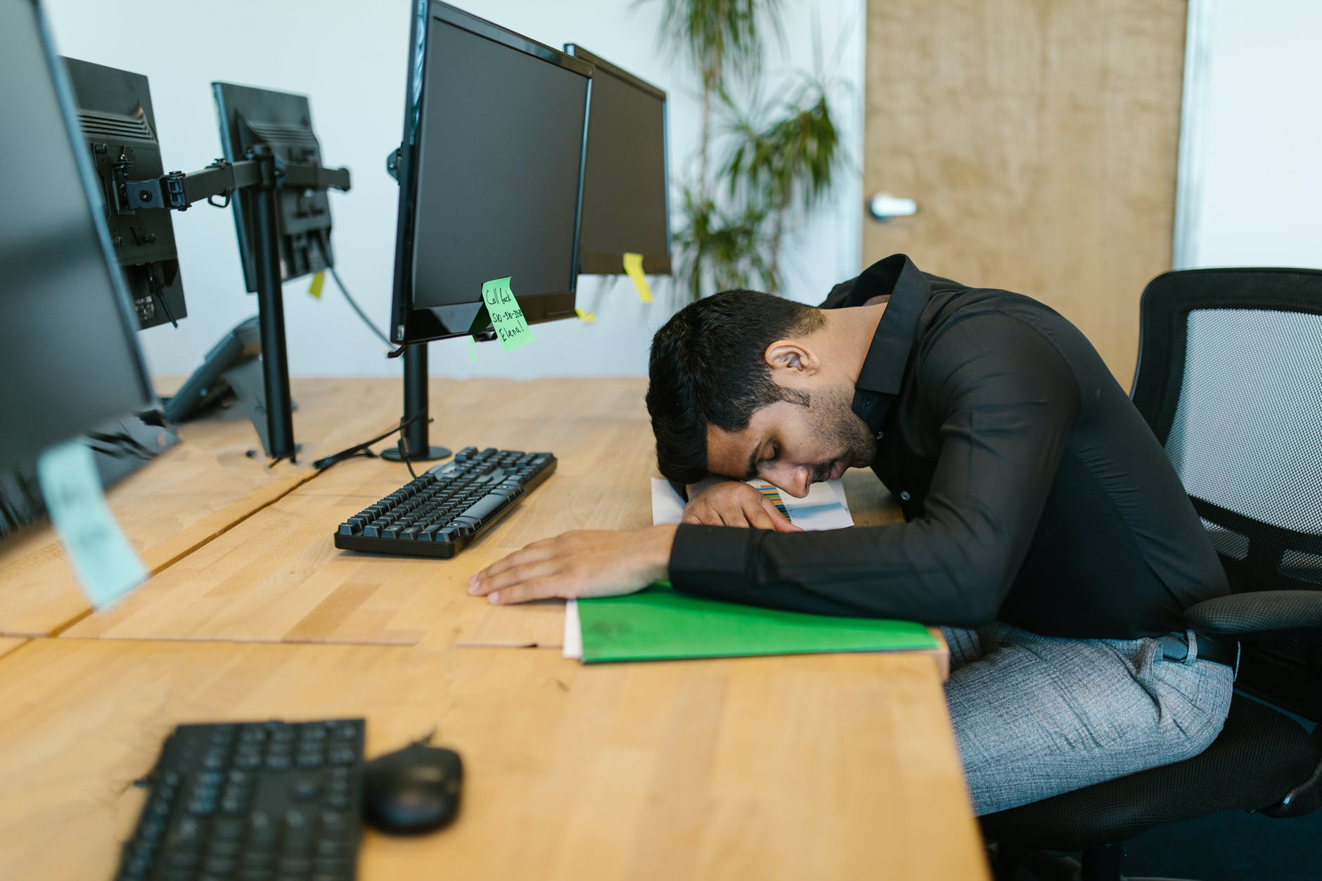 Top 3 Desk Modifications to Enhance Your Sleeping Pattern - Alaska ...